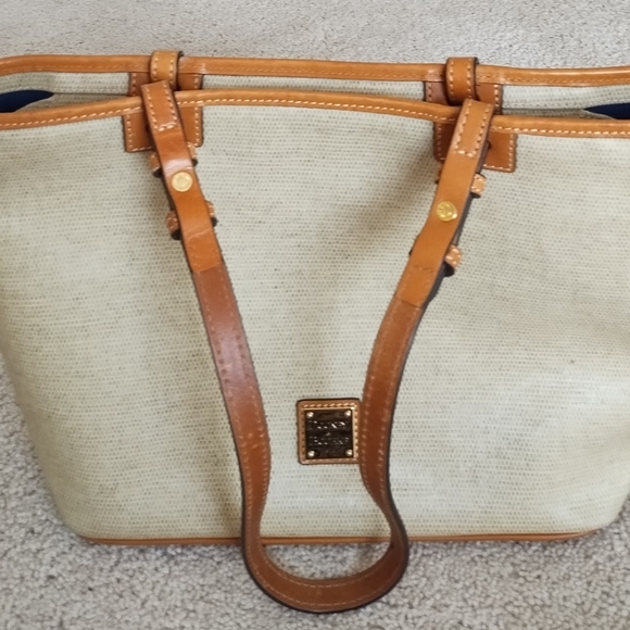 Dooney & Bourke | Bags | Dooney Bourke Gretta Medium Beige Tan Leather Shoulder Tote Bag | Poshmark